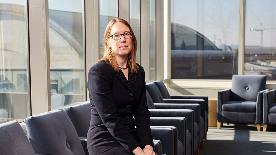 Esther Pierce urged SEC to clarify NFT regulation - World Stock Market