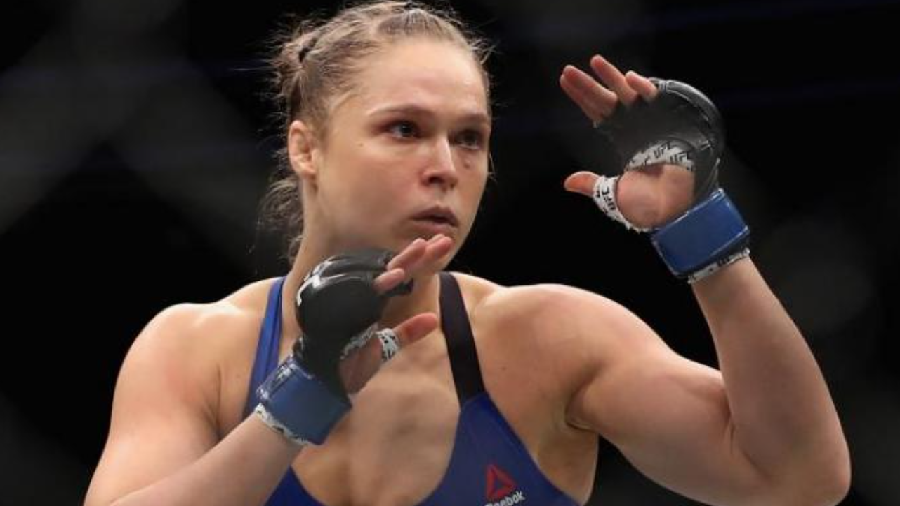 Luana Pinheiro becomes the first female UFC fighter to be paid in ...